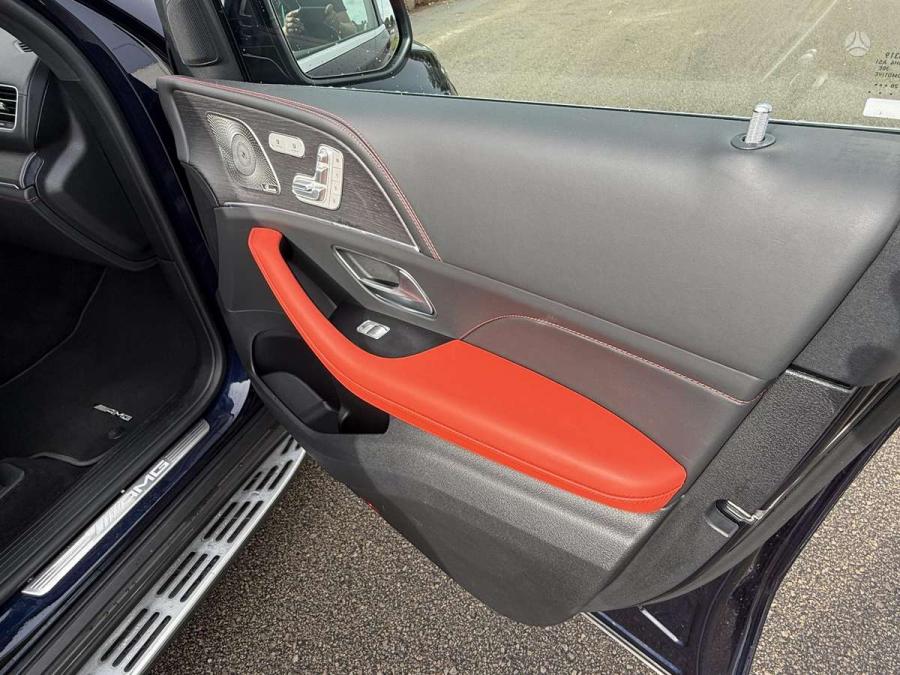 Blue Mercedes-Benz GLE 63 AMG 2021 in Panevezys, with an engine capacity of 3.98 L and mileage of 72 thousand km for 68900 €, photo 30 on AUTOMOTO.COM.LV
