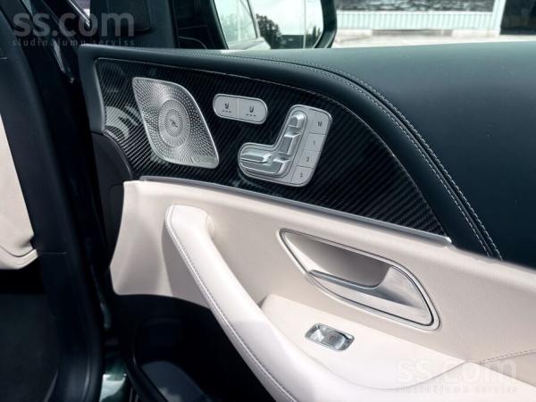 Green Mercedes-Benz GLE 63 AMG 2023 in Riga, with an engine capacity of 6.30 L and mileage of 56 thousand km for 79900 €, photo 6 on AUTOMOTO.COM.LV