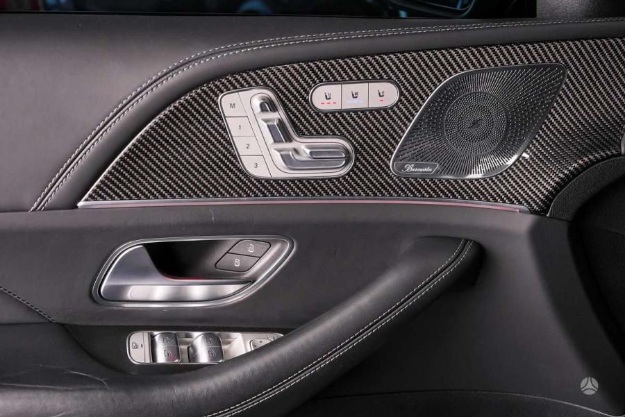 Grey Mercedes-Benz GLE 63 AMG 2021 in Marijampole, with an engine capacity of 3.98 L and mileage of 86 thousand km for 92450 €, photo 31 on AUTOMOTO.COM.LV