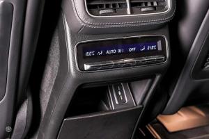 Grey Mercedes-Benz GLE 63 AMG 2021 in Marijampole, with an engine capacity of 3.98 L and mileage of 86 thousand km for 92450 €, photo 36 on AUTOMOTO.COM.LV