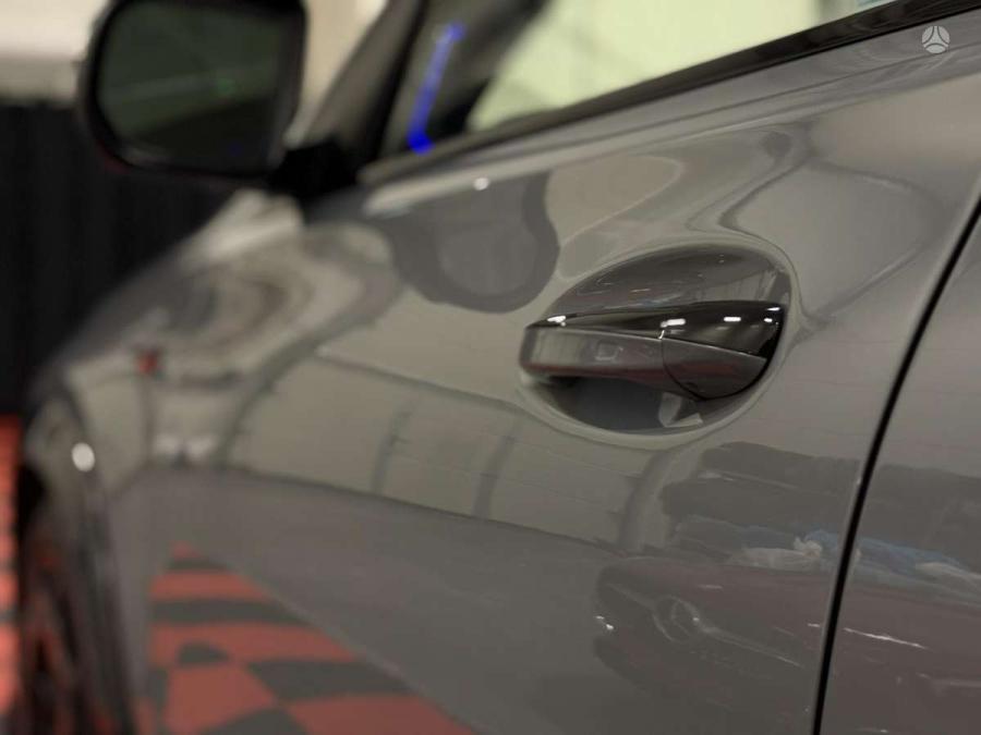 Grey Mercedes-Benz GLE 63 AMG 2021 in Vilnius, with an engine capacity of 3.98 L and mileage of 113 thousand km for 89999 €, photo 12 on AUTOMOTO.COM.LV