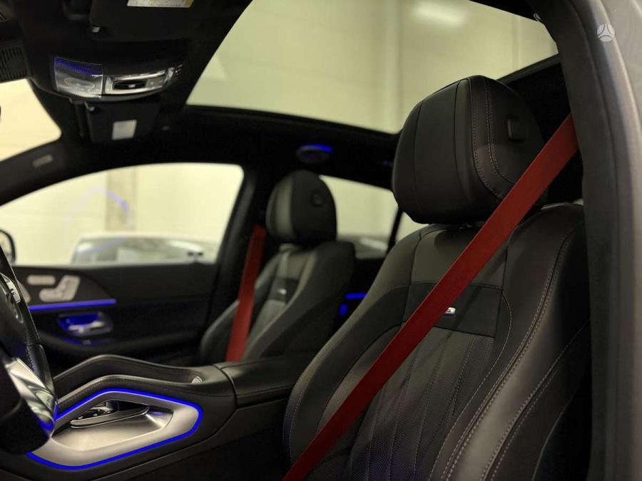 Grey Mercedes-Benz GLE 63 AMG 2021 in Vilnius, with an engine capacity of 3.98 L and mileage of 113 thousand km for 89999 €, photo 17 on AUTOMOTO.COM.LV