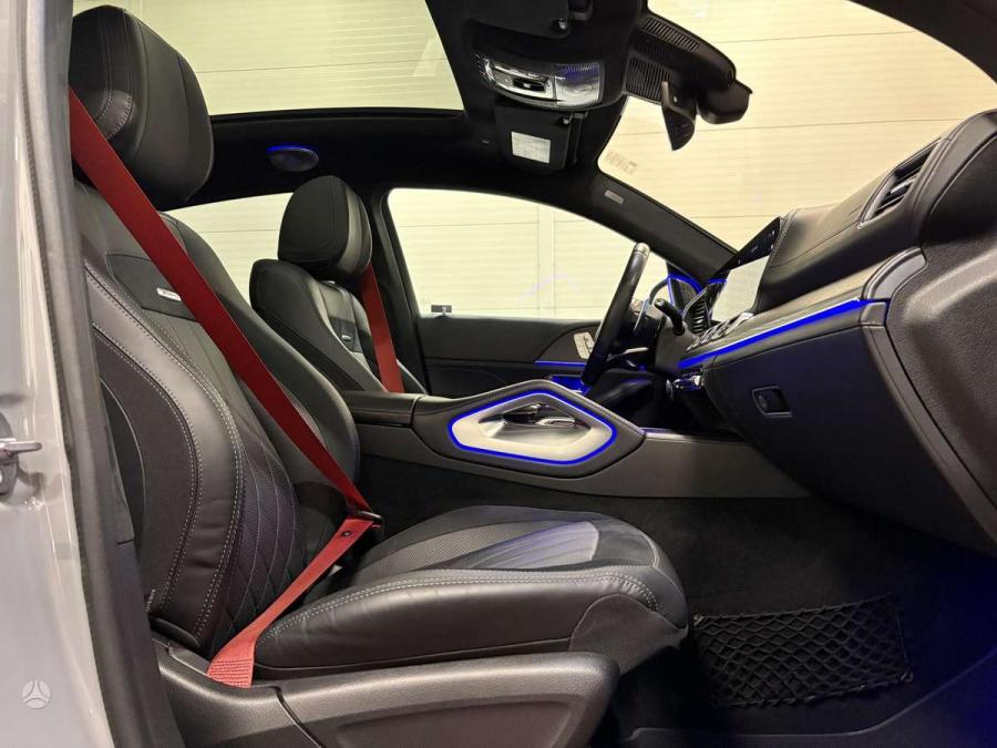 Grey Mercedes-Benz GLE 63 AMG 2021 in Vilnius, with an engine capacity of 3.98 L and mileage of 113 thousand km for 89999 €, photo 19 on AUTOMOTO.COM.LV