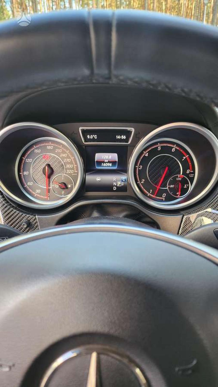 White Mercedes-Benz GLE 63 AMG 2015 in Tallinn, with an engine capacity of 5.46 L and mileage of 19 thousand km for 55000 €, photo 5 on AUTOMOTO.COM.LV