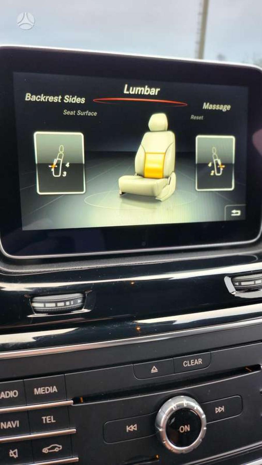 White Mercedes-Benz GLE 63 AMG 2015 in Tallinn, with an engine capacity of 5.46 L and mileage of 19 thousand km for 55000 €, photo 21 on AUTOMOTO.COM.LV
