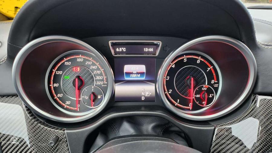 White Mercedes-Benz GLE 63 AMG 2015 in Tallinn, with an engine capacity of 5.46 L and mileage of 19 thousand km for 55000 €, photo 26 on AUTOMOTO.COM.LV