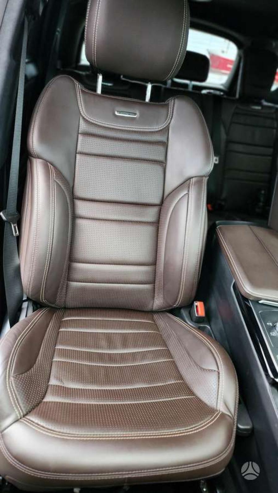 White Mercedes-Benz GLE 63 AMG 2015 in Tallinn, with an engine capacity of 5.46 L and mileage of 19 thousand km for 55000 €, photo 28 on AUTOMOTO.COM.LV