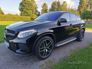 Melns Mercedes-Benz GLE-Class 2015 Rakvere, ar dzinēja tilpumu 3.00 L un nobraukumu 194 tūkst. km par 29000 €, foto 3 vietnē AUTOMOTO.COM.LV