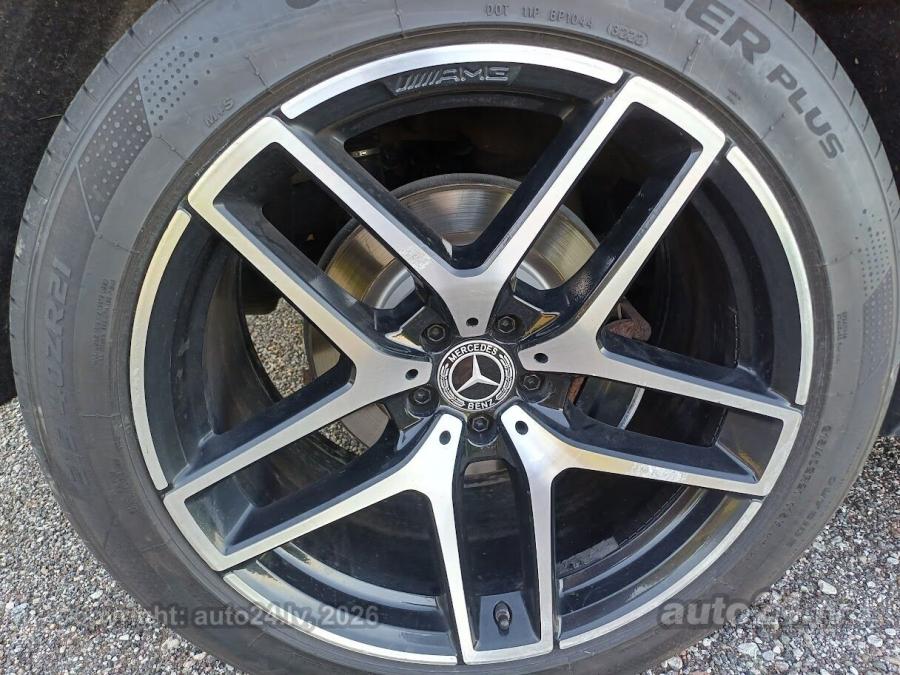 Melns Mercedes-Benz GLE-Class 2015 Rakvere, ar dzinēja tilpumu 3.00 L un nobraukumu 194 tūkst. km par 29000 €, foto 12 vietnē AUTOMOTO.COM.LV