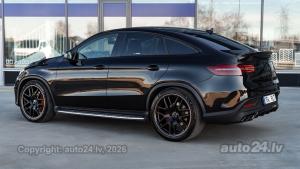 Black Mercedes-Benz GLE-Class 2016 in Tallinn, with an engine capacity of 3.00 L and mileage of 92 thousand km for 40900 €, photo 4 on AUTOMOTO.COM.LV