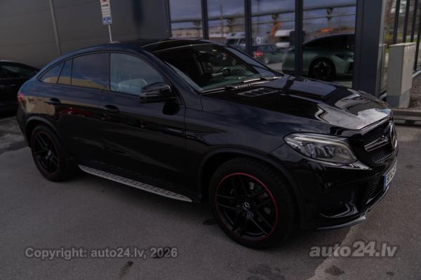 Black Mercedes-Benz GLE-Class 2017 in Tallinn, with an engine capacity of 3.00 L and mileage of 180 thousand km for 32000 €, photo 3 on AUTOMOTO.COM.LV