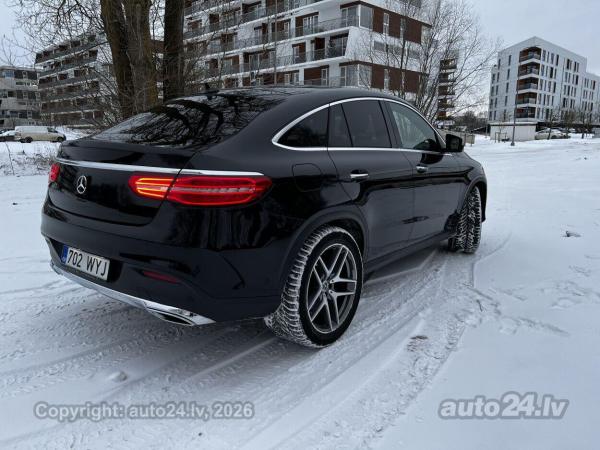 Melns Mercedes-Benz GLE-Class 2019 Tallina, ar dzinēja tilpumu 3.00 L un nobraukumu 171 tūkst. km par 36500 €, foto 7 vietnē AUTOMOTO.COM.LV