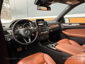 Melns Mercedes-Benz GLE-Class 2016 Tallina, ar dzinēja tilpumu 3.00 L un nobraukumu 237 tūkst. km par 19900 €, foto 7 vietnē AUTOMOTO.COM.LV