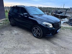 Black Mercedes-Benz GLE-Class 2016 in Tallinn, with an engine capacity of 3.00 L and mileage of 201 thousand km for 28500 €, photo  on AUTOMOTO.COM.LV