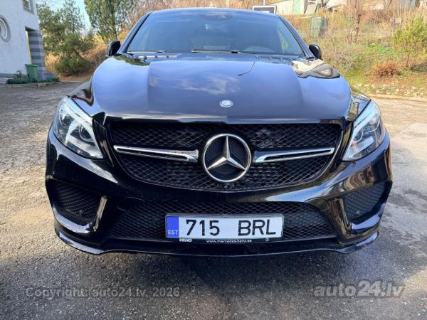 Melns Mercedes-Benz GLE-Class 2016 Tallina, ar dzinēja tilpumu 3.00 L un nobraukumu 166 tūkst. km par 33900 €, foto 2 vietnē AUTOMOTO.COM.LV