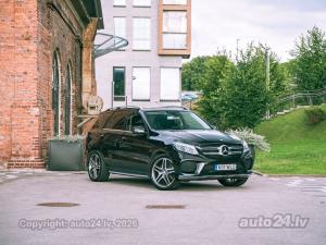Melns Mercedes-Benz GLE-Class 2016 Tallina, ar dzinēja tilpumu 3.00 L un nobraukumu 166 tūkst. km par 31000 €, foto 8 vietnē AUTOMOTO.COM.LV