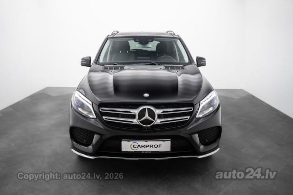 Черный Мерседес ГЛЕ-Класс 2016 в Таллин, объемом двигателя 3.00 л и пробегом 207 тыс. км за 18999 €, фото 2 на AUTOMOTO.COM.LV