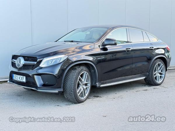 Black Mercedes-Benz GLE-Class 2017 in Tallinn, with an engine capacity of 3.00 L and mileage of 119 thousand km for 34500 €, photo 4 on AUTOMOTO.COM.LV