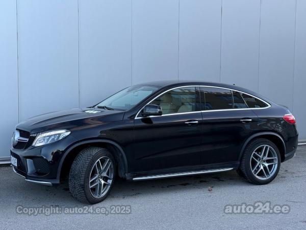 Black Mercedes-Benz GLE-Class 2017 in Tallinn, with an engine capacity of 3.00 L and mileage of 119 thousand km for 34500 €, photo 8 on AUTOMOTO.COM.LV