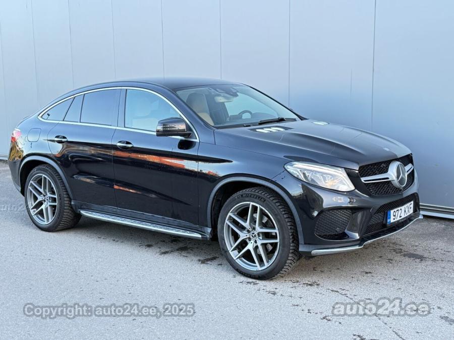 Black Mercedes-Benz GLE-Class 2017 in Tallinn, with an engine capacity of 3.00 L and mileage of 119 thousand km for 34500 €, photo 11 on AUTOMOTO.COM.LV
