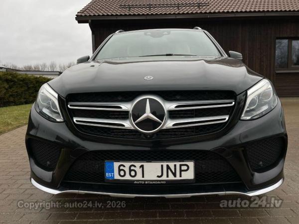 Black Mercedes-Benz GLE-Class 2017 in Tallinn, with an engine capacity of 3.00 L and mileage of 209 thousand km for 26500 €, photo 5 on AUTOMOTO.COM.LV