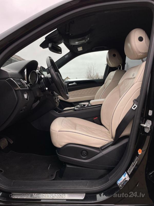Black Mercedes-Benz GLE-Class 2017 in Tallinn, with an engine capacity of 3.00 L and mileage of 209 thousand km for 26500 €, photo 7 on AUTOMOTO.COM.LV