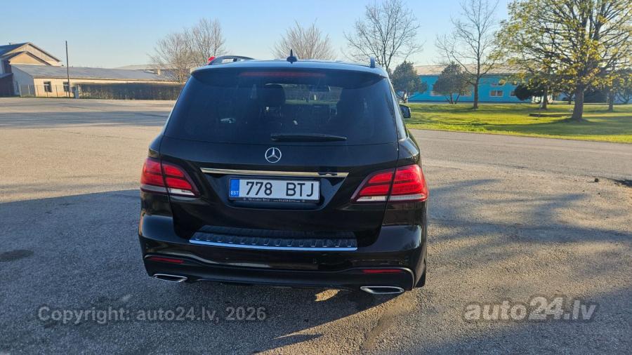 Melns Mercedes-Benz GLE-Class 2017 Viljandi, ar dzinēja tilpumu 3.00 L un nobraukumu 319 tūkst. km par 26800 €, foto 5 vietnē AUTOMOTO.COM.LV