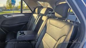 Melns Mercedes-Benz GLE-Class 2017 Viljandi, ar dzinēja tilpumu 3.00 L un nobraukumu 319 tūkst. km par 26800 €, foto 7 vietnē AUTOMOTO.COM.LV