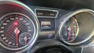 Melns Mercedes-Benz GLE-Class 2017 Viljandi, ar dzinēja tilpumu 3.00 L un nobraukumu 319 tūkst. km par 26800 €, foto 9 vietnē AUTOMOTO.COM.LV
