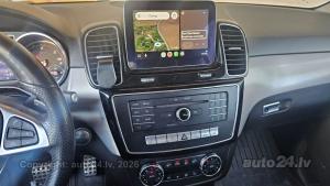 Melns Mercedes-Benz GLE-Class 2017 Viljandi, ar dzinēja tilpumu 3.00 L un nobraukumu 319 tūkst. km par 26800 €, foto 13 vietnē AUTOMOTO.COM.LV