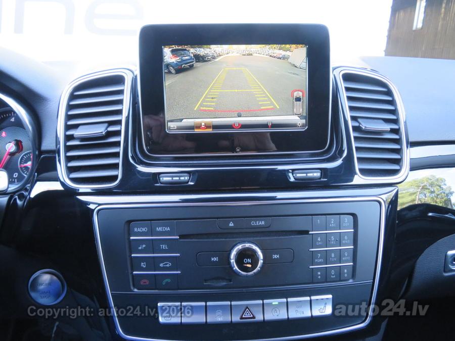Black Mercedes-Benz GLE-Class 2017 in Tallinn, with an engine capacity of 3.00 L and mileage of 111 thousand km for 27500 €, photo 5 on AUTOMOTO.COM.LV