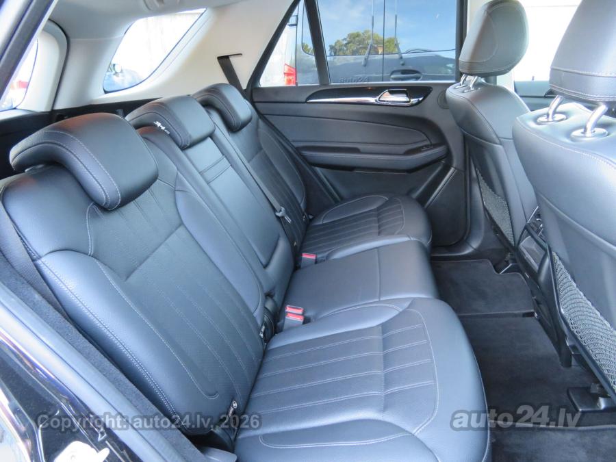 Black Mercedes-Benz GLE-Class 2017 in Tallinn, with an engine capacity of 3.00 L and mileage of 111 thousand km for 27500 €, photo 7 on AUTOMOTO.COM.LV