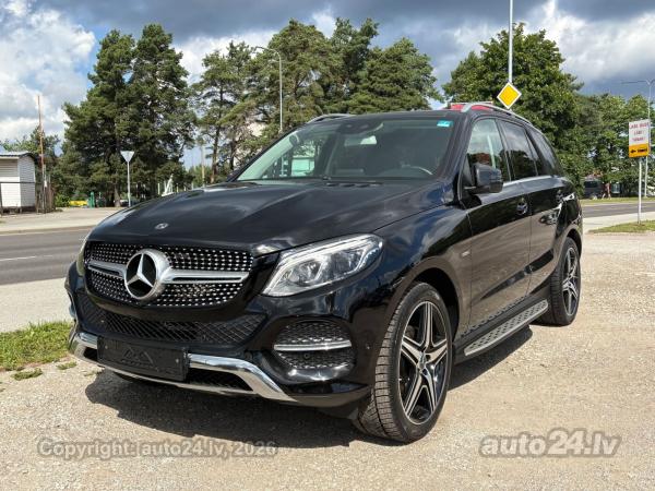 Black Mercedes-Benz GLE-Class 2018 in Parnu, with an engine capacity of 2.50 L and mileage of 176 thousand km for 35000 €, photo 5 on AUTOMOTO.COM.LV