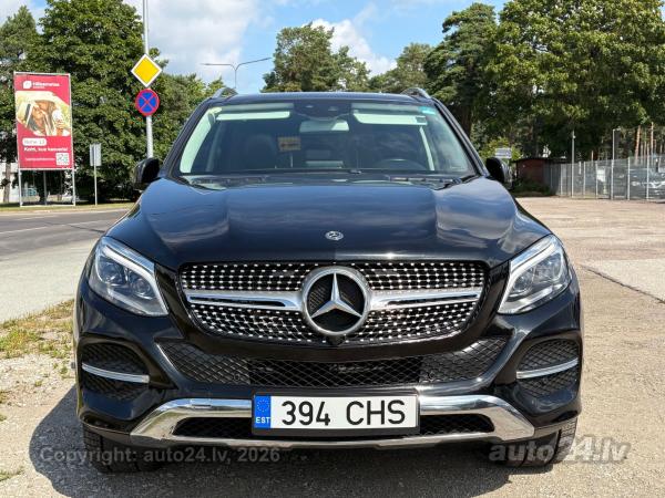 Black Mercedes-Benz GLE-Class 2018 in Parnu, with an engine capacity of 2.50 L and mileage of 176 thousand km for 35000 €, photo 6 on AUTOMOTO.COM.LV