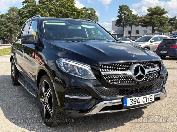 Black Mercedes-Benz GLE-Class 2018 in Parnu, with an engine capacity of 2.50 L and mileage of 176 thousand km for 35000 €, photo 7 on AUTOMOTO.COM.LV