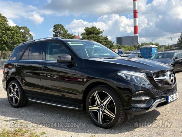 Black Mercedes-Benz GLE-Class 2018 in Parnu, with an engine capacity of 2.50 L and mileage of 176 thousand km for 35000 €, photo 9 on AUTOMOTO.COM.LV