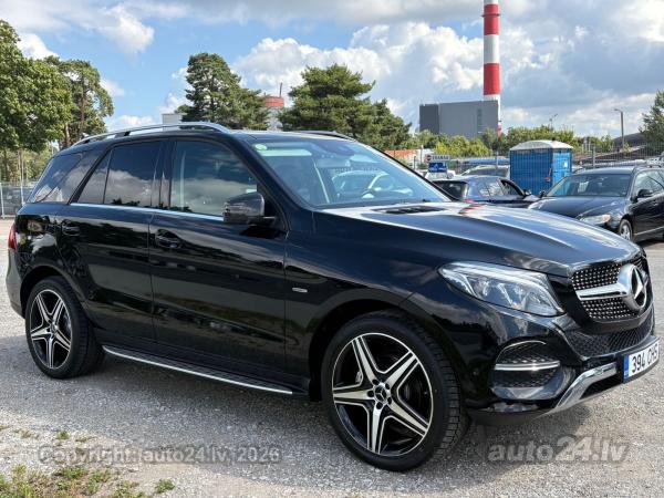 Black Mercedes-Benz GLE-Class 2018 in Parnu, with an engine capacity of 2.50 L and mileage of 176 thousand km for 35000 €, photo 10 on AUTOMOTO.COM.LV