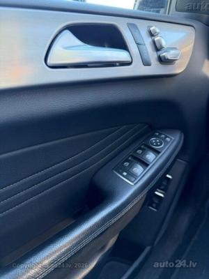 Black Mercedes-Benz GLE-Class 2018 in Tallinn, with an engine capacity of 3.00 L and mileage of 145 thousand km for 29900 €, photo 12 on AUTOMOTO.COM.LV