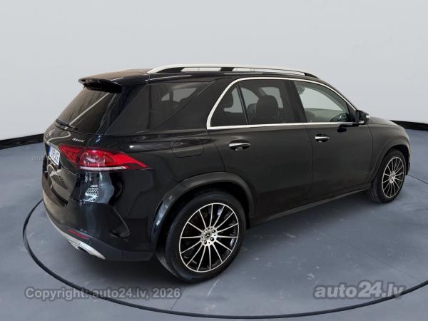 Melns Mercedes-Benz GLE-Class 2019 Tallina, ar dzinēja tilpumu 0.00 L un nobraukumu 115 tūkst. km par 47990 €, foto 6 vietnē AUTOMOTO.COM.LV