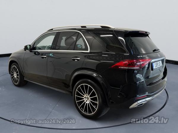 Melns Mercedes-Benz GLE-Class 2019 Tallina, ar dzinēja tilpumu 0.00 L un nobraukumu 115 tūkst. km par 47990 €, foto 9 vietnē AUTOMOTO.COM.LV