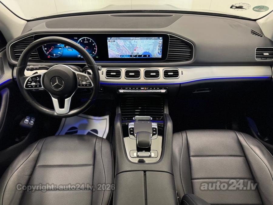 Black Mercedes-Benz GLE-Class 2019 in Tallinn, with an engine capacity of 0.00 L and mileage of 115 thousand km for 47990 €, photo 14 on AUTOMOTO.COM.LV