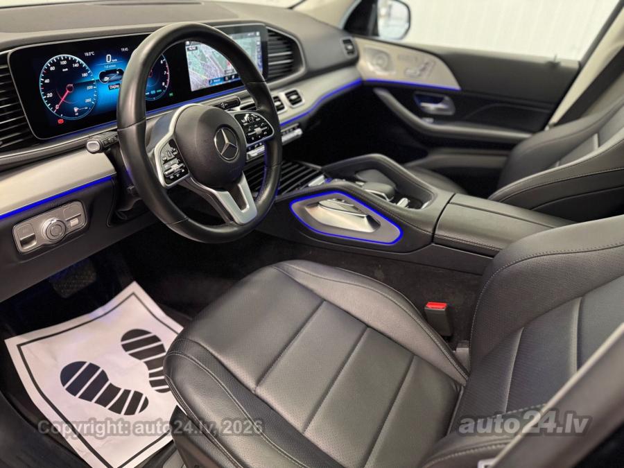 Black Mercedes-Benz GLE-Class 2019 in Tallinn, with an engine capacity of 0.00 L and mileage of 115 thousand km for 47990 €, photo 17 on AUTOMOTO.COM.LV