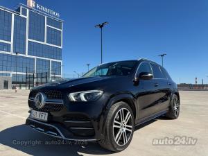 Melns Mercedes-Benz GLE-Class 2019 Tallina, ar dzinēja tilpumu 2.00 L un nobraukumu 95 tūkst. km par 39900 €, foto  vietnē AUTOMOTO.COM.LV