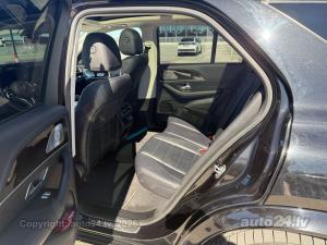 Melns Mercedes-Benz GLE-Class 2019 Tallina, ar dzinēja tilpumu 2.00 L un nobraukumu 95 tūkst. km par 39900 €, foto 11 vietnē AUTOMOTO.COM.LV