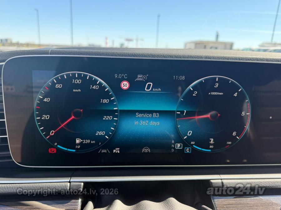 Melns Mercedes-Benz GLE-Class 2019 Tallina, ar dzinēja tilpumu 2.00 L un nobraukumu 95 tūkst. km par 39900 €, foto 14 vietnē AUTOMOTO.COM.LV