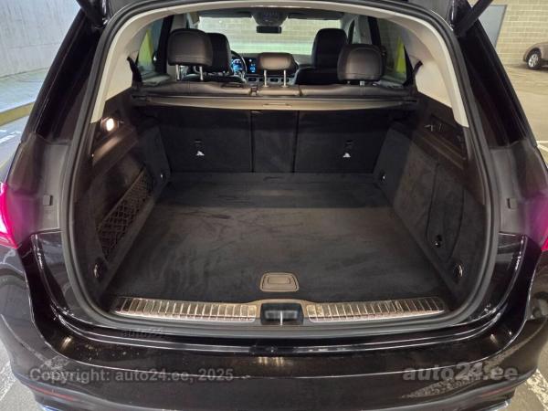 Melns Mercedes-Benz GLE-Class 2020 Tallina, ar dzinēja tilpumu 2.90 L un nobraukumu 172 tūkst. km par 41900 €, foto 11 vietnē AUTOMOTO.COM.LV