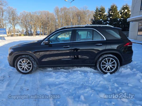 Melns Mercedes-Benz GLE-Class 2020 Paide, ar dzinēja tilpumu 2.00 L un nobraukumu 219 tūkst. km par 35700 €, foto 5 vietnē AUTOMOTO.COM.LV
