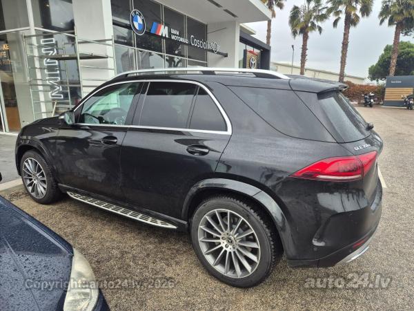 Melns Mercedes-Benz GLE-Class 2020 Tallina, ar dzinēja tilpumu 2.90 L un nobraukumu 218 tūkst. km par 36900 €, foto 2 vietnē AUTOMOTO.COM.LV