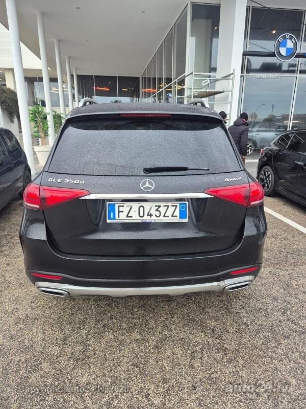 Melns Mercedes-Benz GLE-Class 2020 Tallina, ar dzinēja tilpumu 2.90 L un nobraukumu 218 tūkst. km par 36900 €, foto 8 vietnē AUTOMOTO.COM.LV
