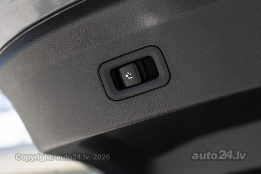 Melns Mercedes-Benz GLE-Class 2020 Tallina, ar dzinēja tilpumu 2.90 L un nobraukumu 89 tūkst. km par 59900 €, foto 14 vietnē AUTOMOTO.COM.LV